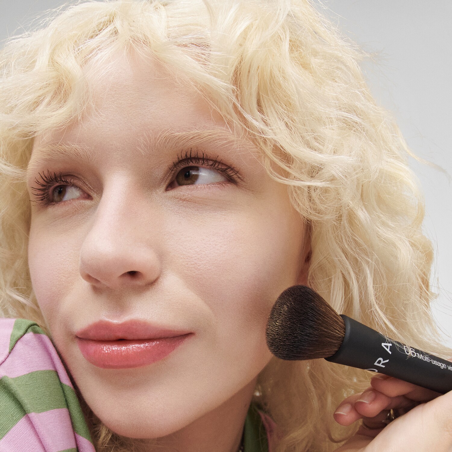 06 Pincel Multiúsos para o Rosto - Aplicação intuitiva, acabamento ...